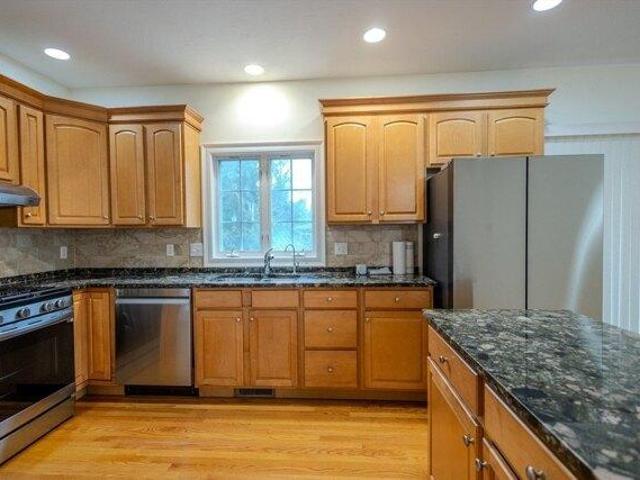 3 bedroom, Acton MA 01720 LS102029739