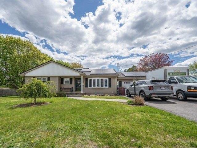 3 bedroom, Acushnet MA 02743 103162207
