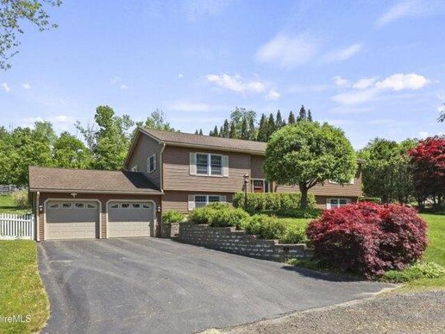 3 bedroom, Adams MA 01220 104852154