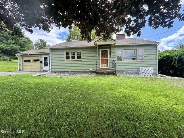 3 bedroom, Adams MA 01220 105041498