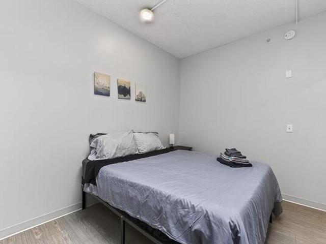 3 bedroom Affordable Co Living Private Room + Laundry, Gym. Dorm Style living with Amenities