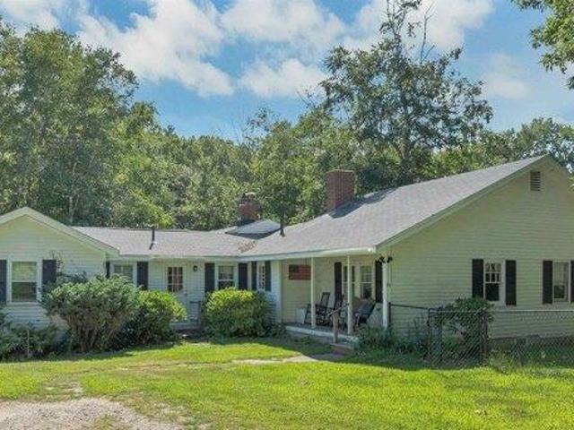 3 bedroom, Alton NH 03809 104789993