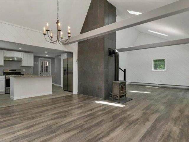 3 bedroom, Alton NH 03809 104835868