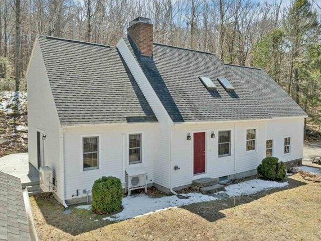 3 bedroom, Alton NH 03810 104757497