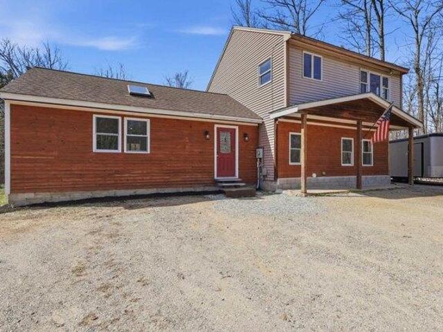 3 bedroom, Alton NH 03810 LS102824735