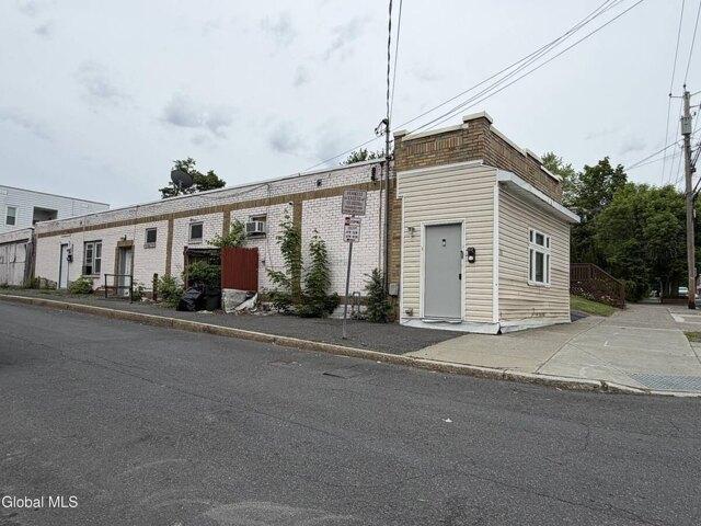3 bedroom, Albany NY 12202 104898255
