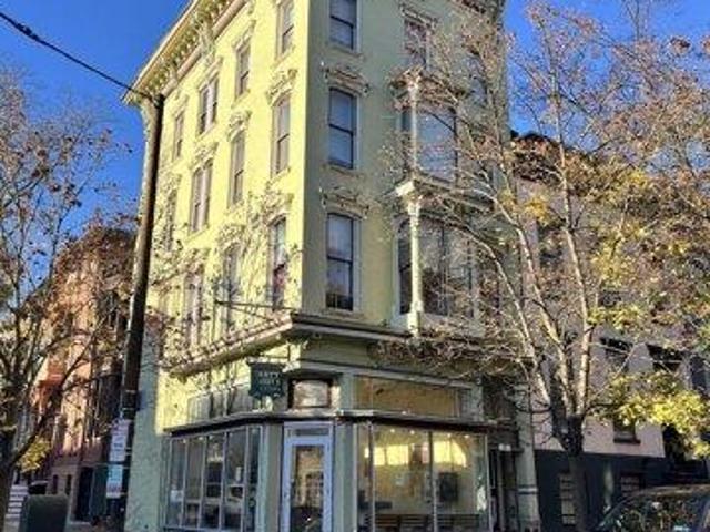 3 bedroom, Albany NY 12210 103625934