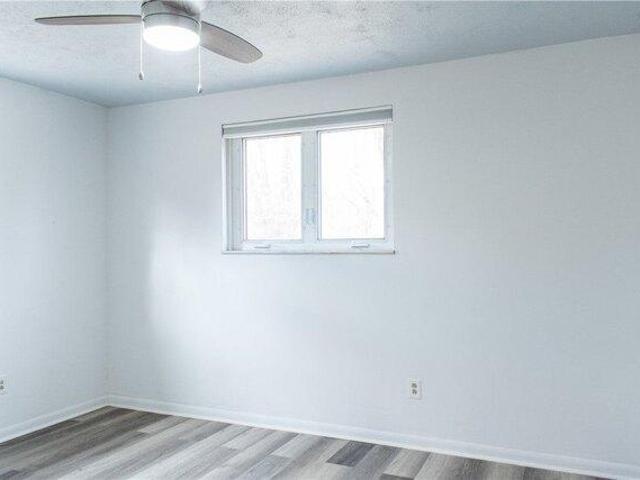 3 bedroom, Aliquippa PA 15001 LS90392346