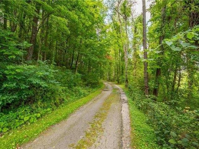 3 bedroom, Aliquippa PA 15001 LS91375972