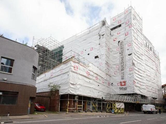 3 Bedroom Apartment Manchester Salford 98296946