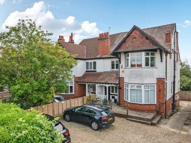 3 Bedroom Apartment North Yorkshire Leeds 100917589