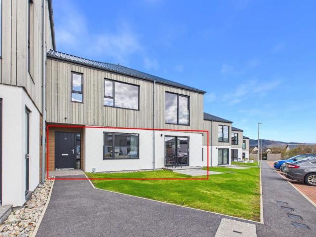 3 Bedroom Apartment Aviemore Aviemore LS101725835