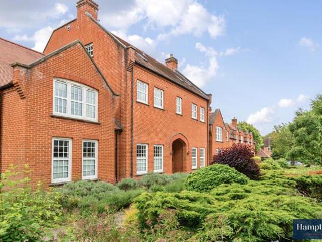 3 Bedroom Apartment Amersham Buckinghamshire 98154023