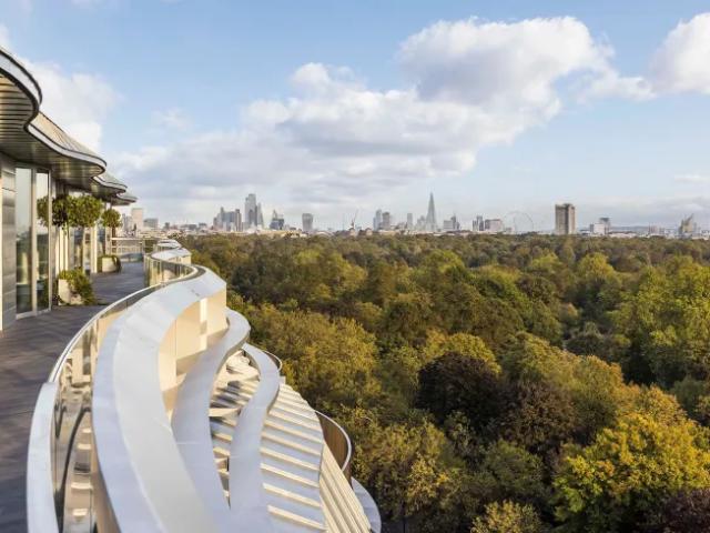 3 Bedroom Apartment Bayswater London 102596636