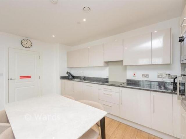 3 Bedroom Apartment Bexleyheath Kent LS101931834