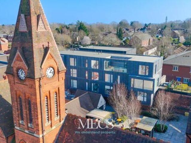 3 Bedroom Apartment Birmingham Birmingham LS100540716