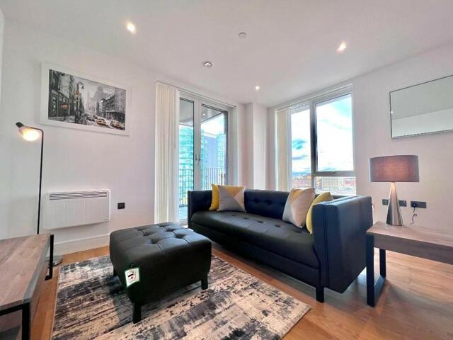 3 Bedroom Apartment Birmingham Birmingham LS100733975