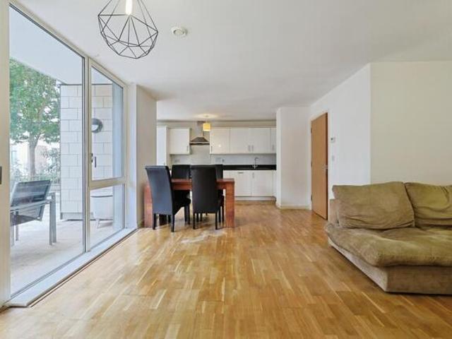 3 Bedroom Apartment Brentford Greater London LS100854853