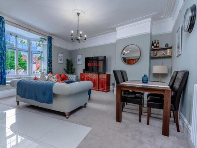 3 Bedroom Apartment Bristol Bristol LS101520793