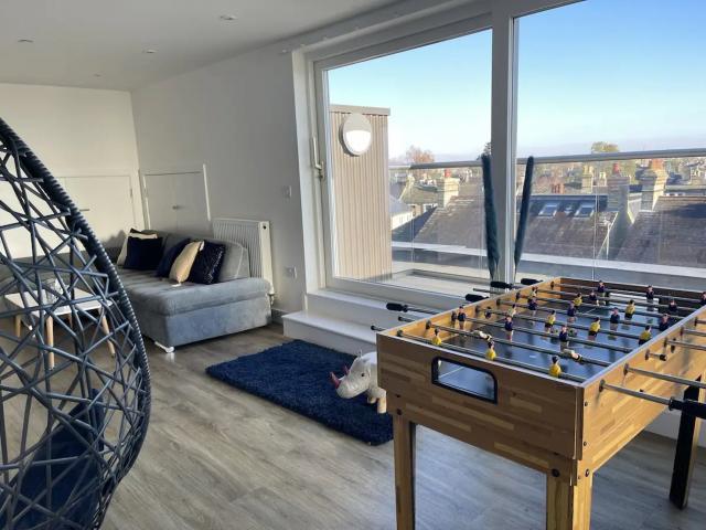 3 Bedroom Apartment Cambridge Cambridge 65806616