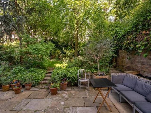 3 Bedroom Apartment Camden Greater London 99688187