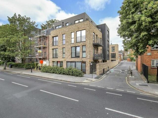3 Bedroom Apartment Camden Greater London LS99290059