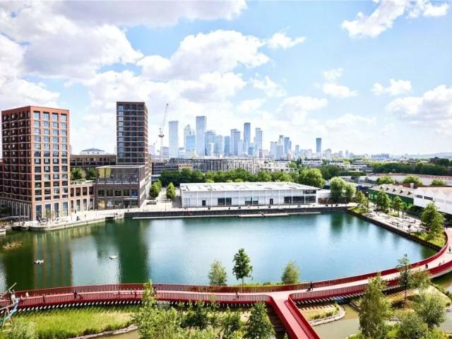 3 Bedroom Apartment Canada Water London LS102596516