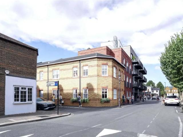 3 Bedroom Apartment Ealing London LS102596429