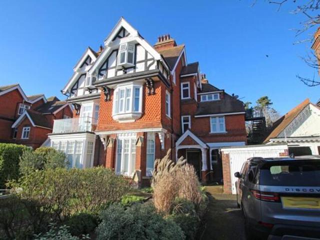 3 Bedroom Apartment Eastbourne East Sussex LS99926123