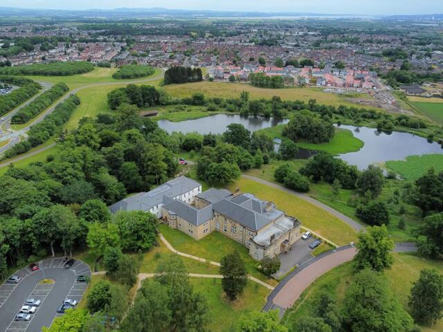 3 Bedroom Apartment Falkirk Falkirk LS99735819