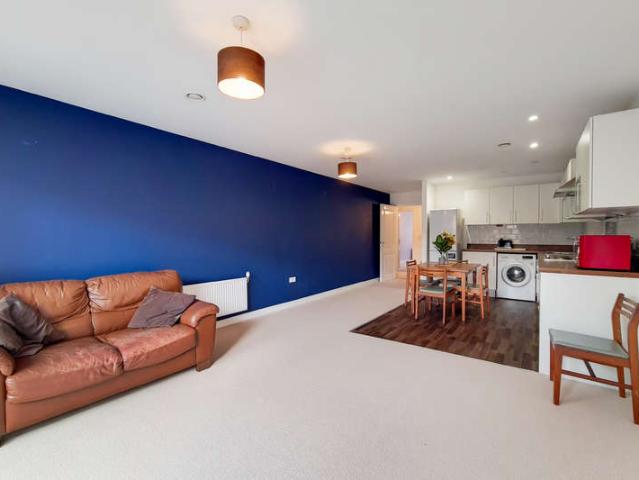 3 Bedroom Apartment Flat