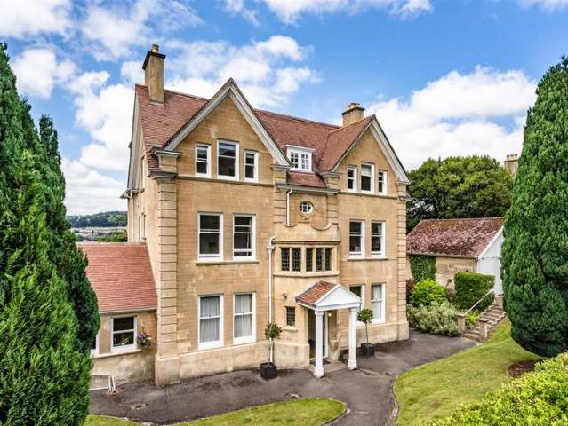 3 Bedroom Apartment Flat