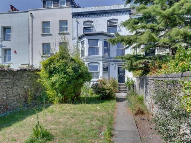 3 Bedroom Apartment Flat