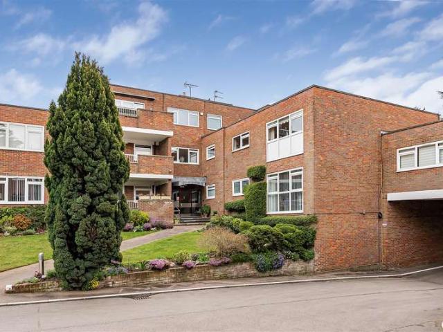 3 Bedroom Apartment Flat