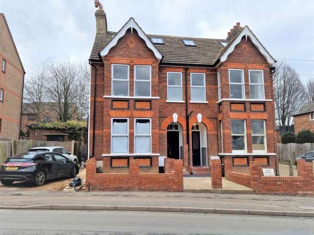 3 Bedroom Apartment Flat