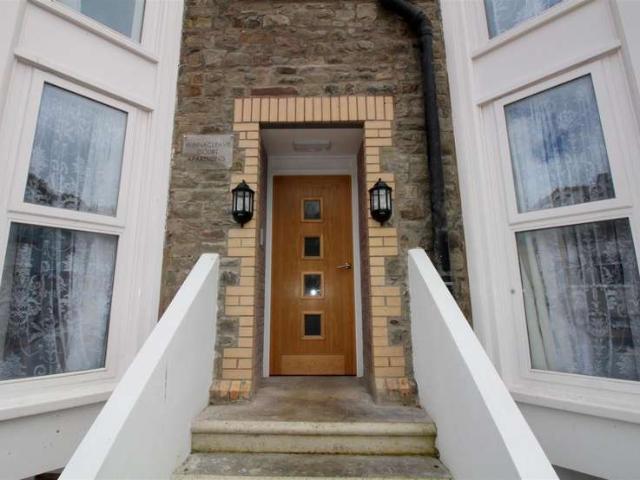 3 Bedroom Apartment Flat