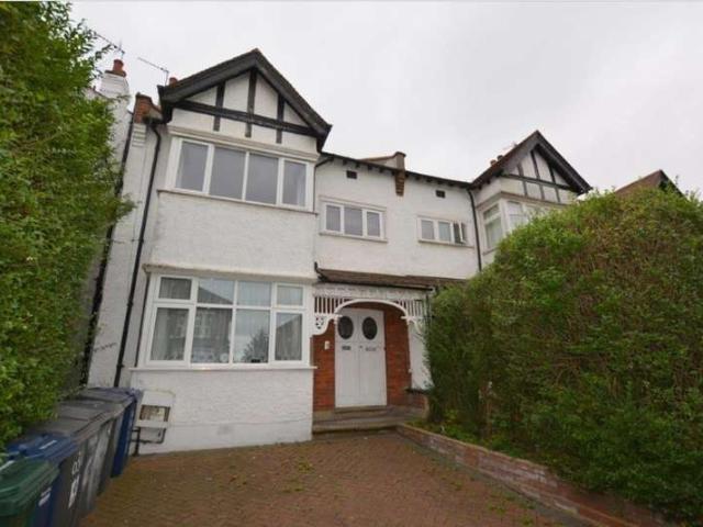 3 Bedroom Apartment Flat