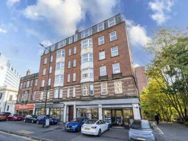 3 Bedroom Apartment Flat