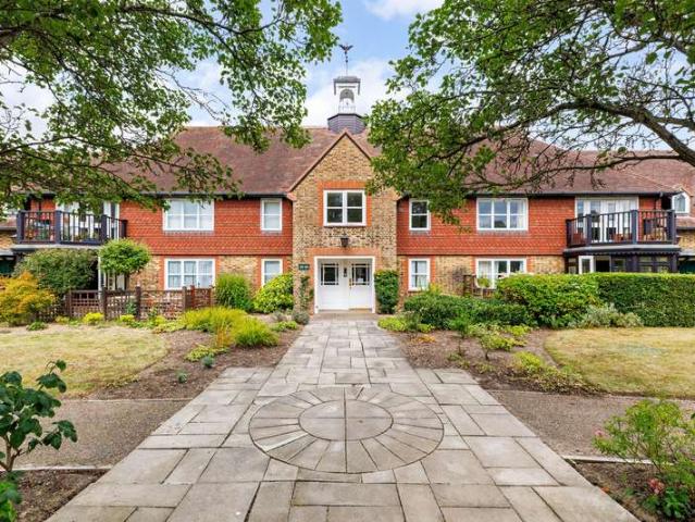 3 Bedroom Apartment Flat