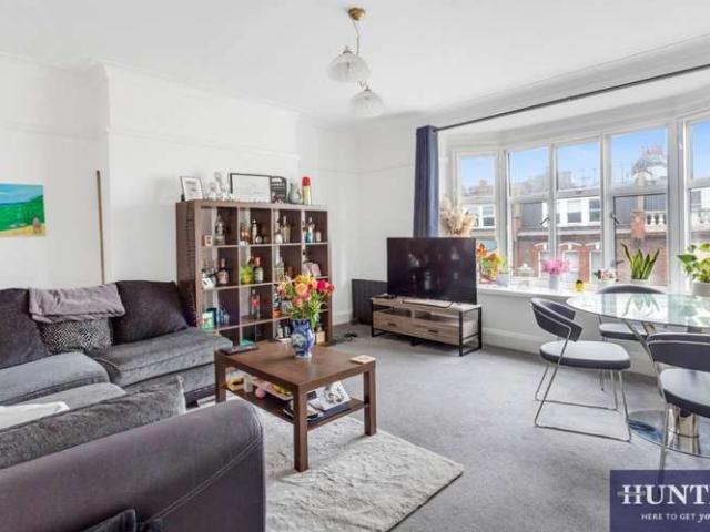3 Bedroom Apartment Flat