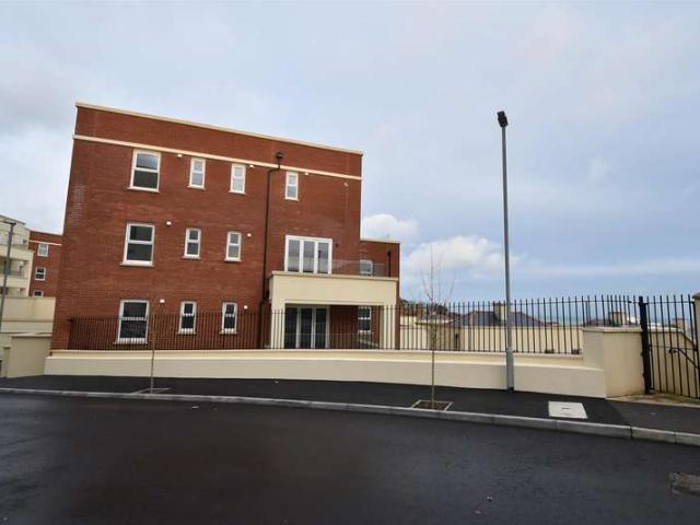 3 Bedroom Apartment Flat