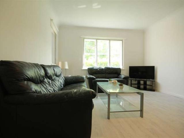 3 Bedroom Apartment Flat