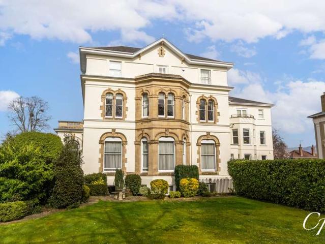 3 Bedroom Apartment Flat