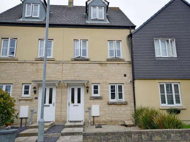 3 Bedroom Apartment Flat