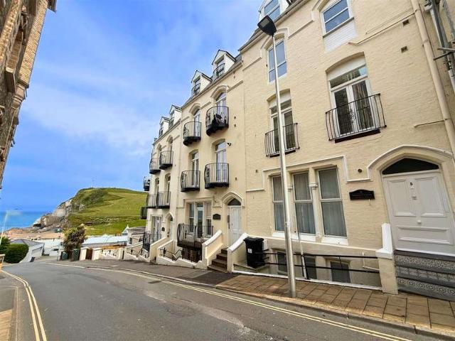 3 Bedroom Apartment Flat