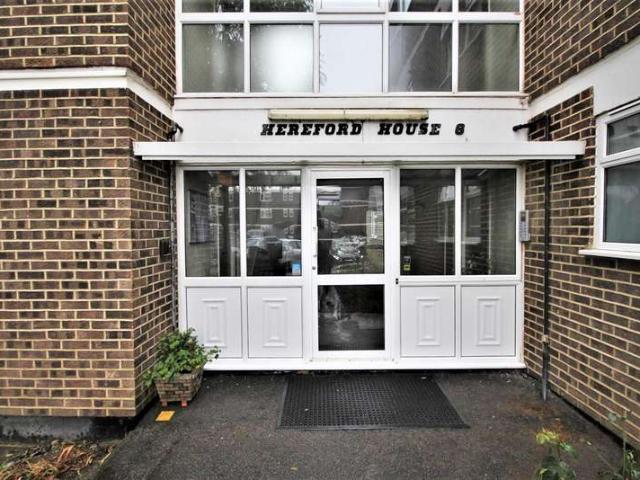3 Bedroom Apartment Flat