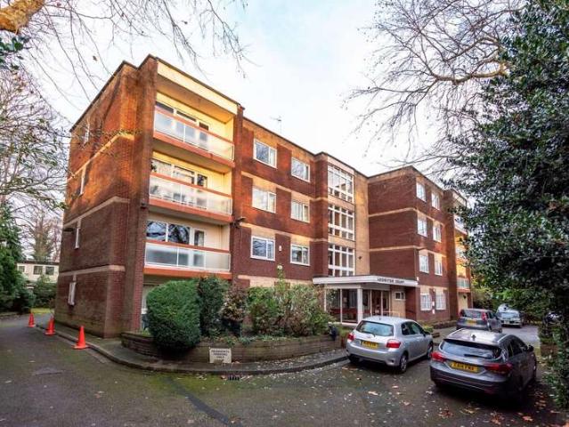3 Bedroom Apartment Flat