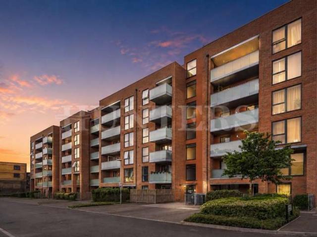 3 Bedroom Apartment Flat