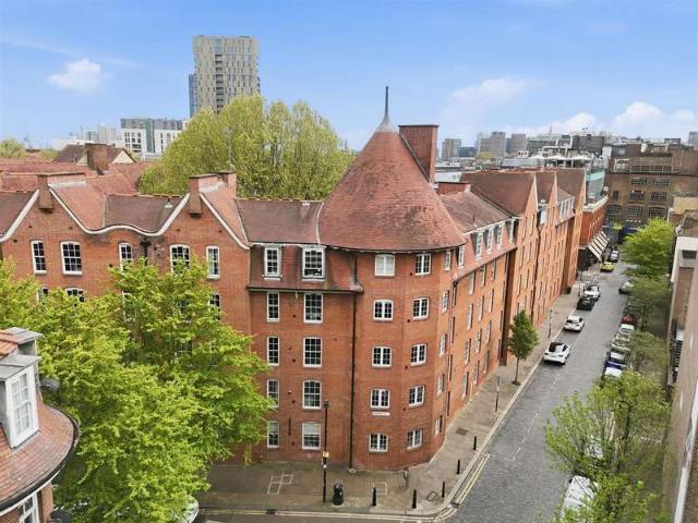 3 Bedroom Apartment Flat