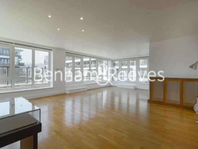 3 Bedroom Apartment Flat